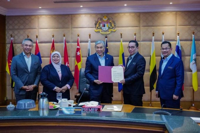 Zainal Azni Ketua Pengarah RISDA yang baharu - MG Perak