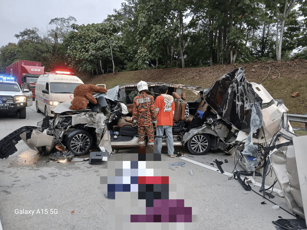 Wanita maut dalam nahas jalan raya empat kenderaan - MG Perak