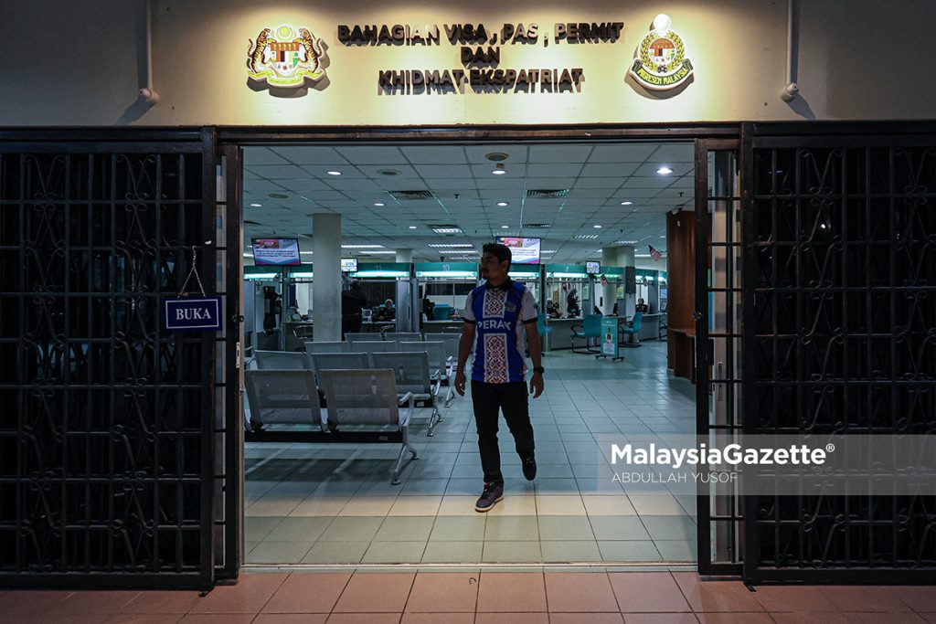 Pejabat Pasport Kompleks KDN Meru kembali beroperasi - MG Perak