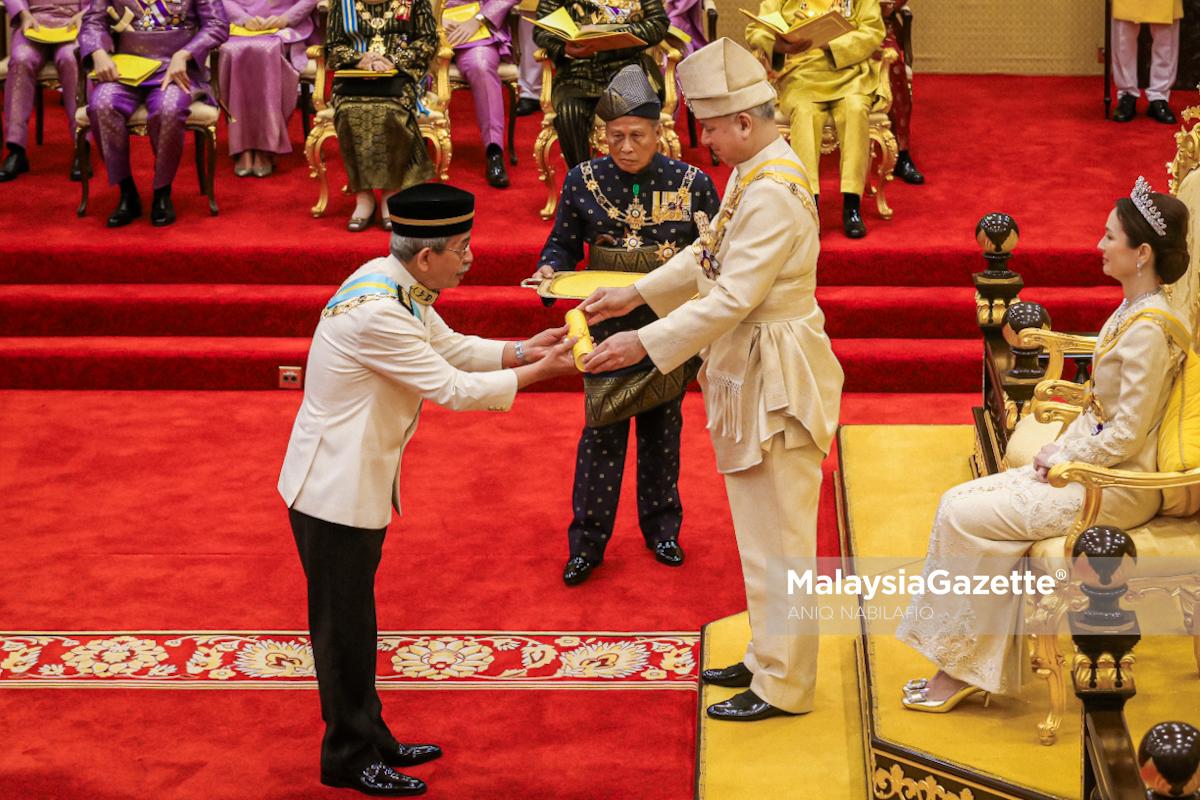 Penyimpan Mohor Besar Raja-Raja dahului 59 penerima darjah kebesaran ...