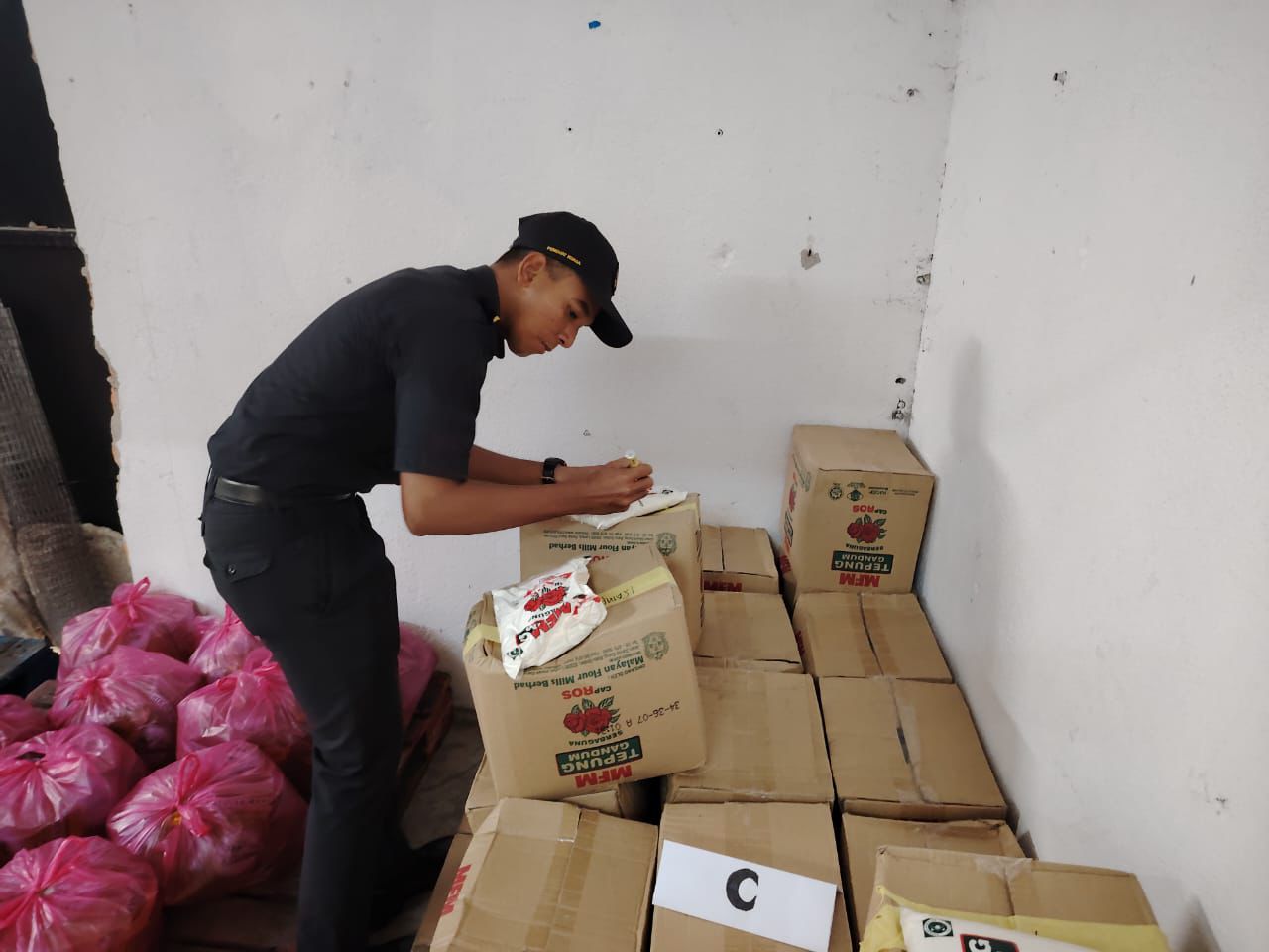 KPDN Perak serbu premis jadi stor simpan barang subsidi - MG Perak