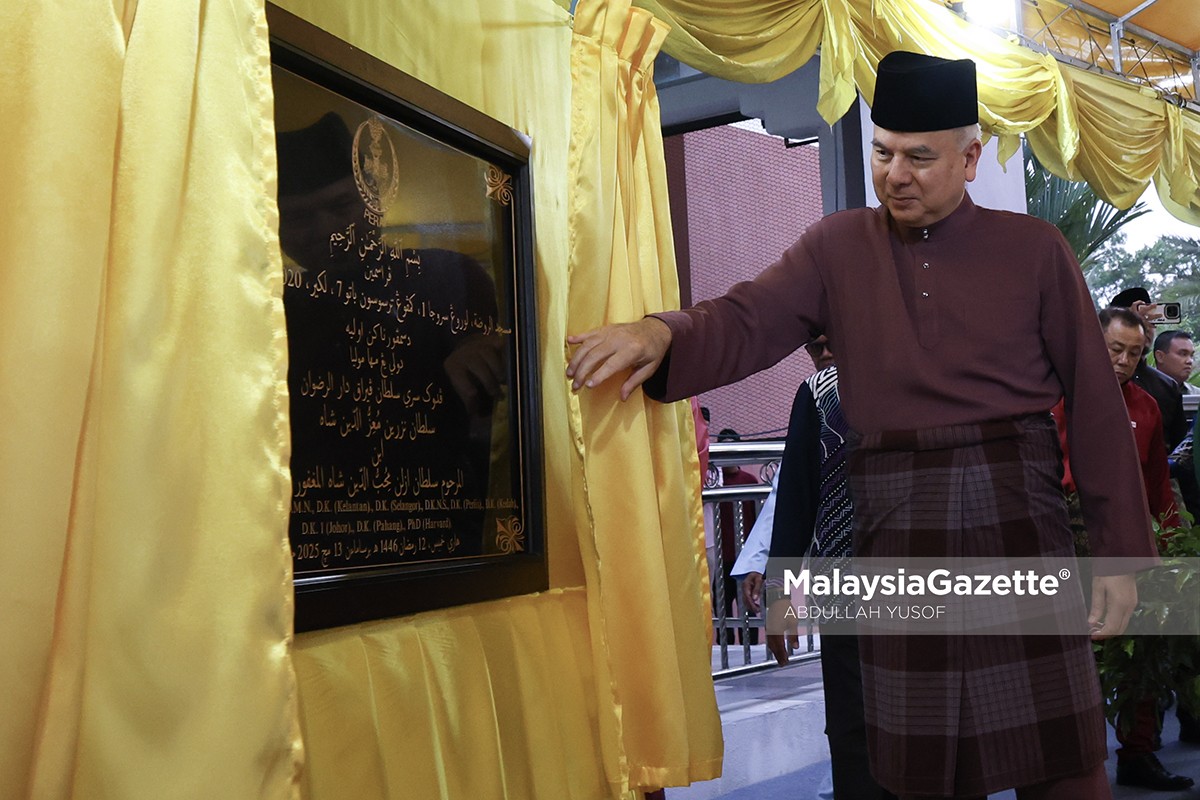 Sultan Perak berkenan rasmi Masjid Ar-Raudhah Lekir - MG Perak