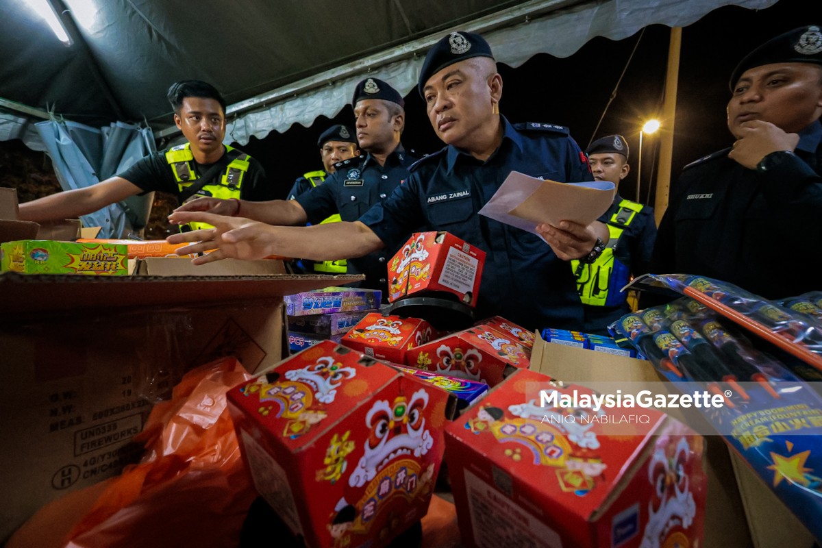 Dua ditahan, mercun, bunga api bernilai RM10,000 dirampas - MG Perak