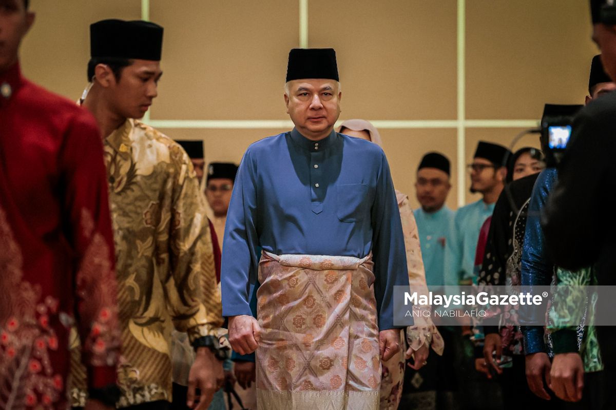 Sultan Nazrin Berkenan Sampaikan Anugerah Kecemerlangan Pendidikan